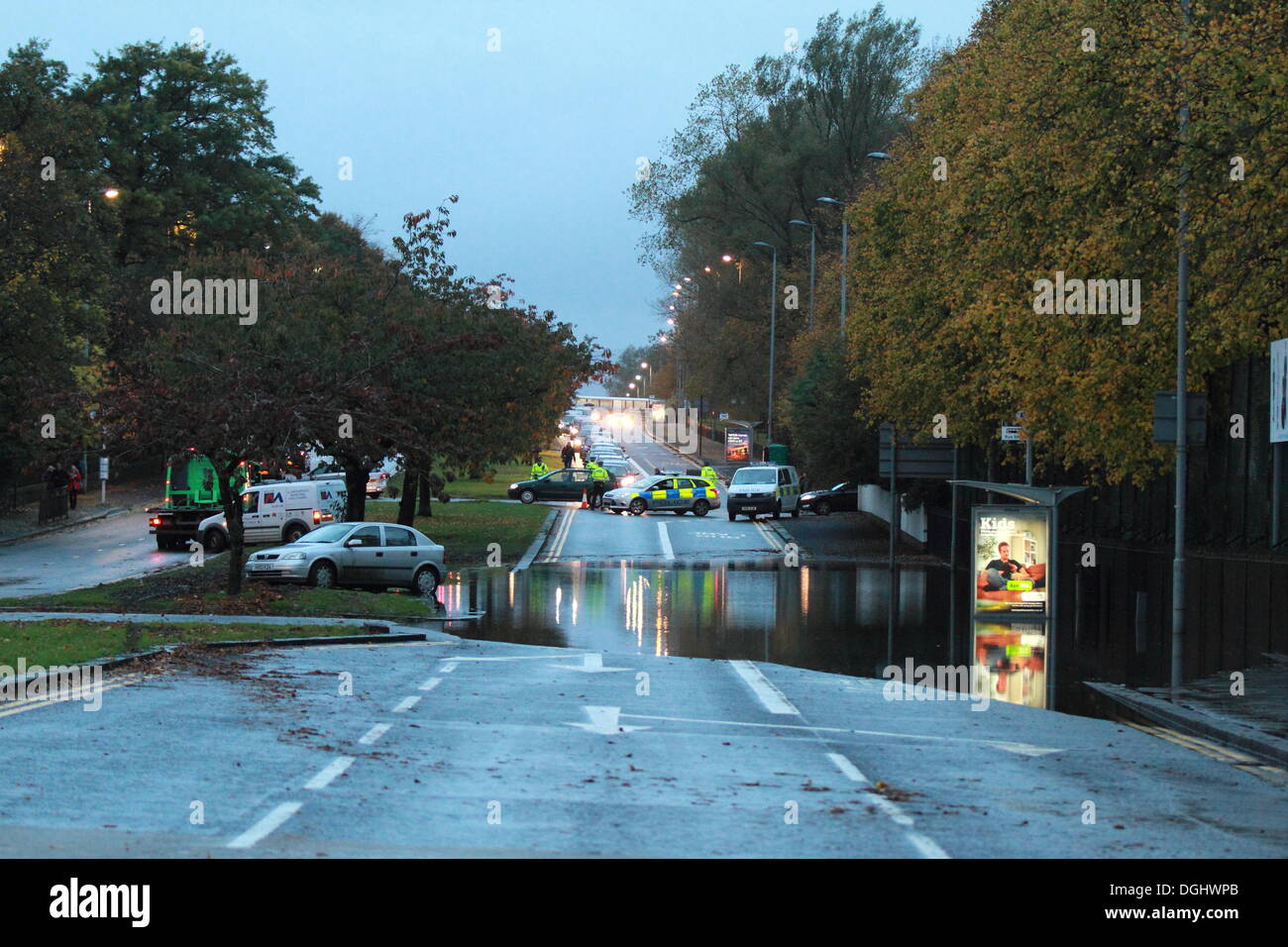 Glasgow, UK. 22nd Oct, 2013. Major flooding at A82 Great Western Road ...
