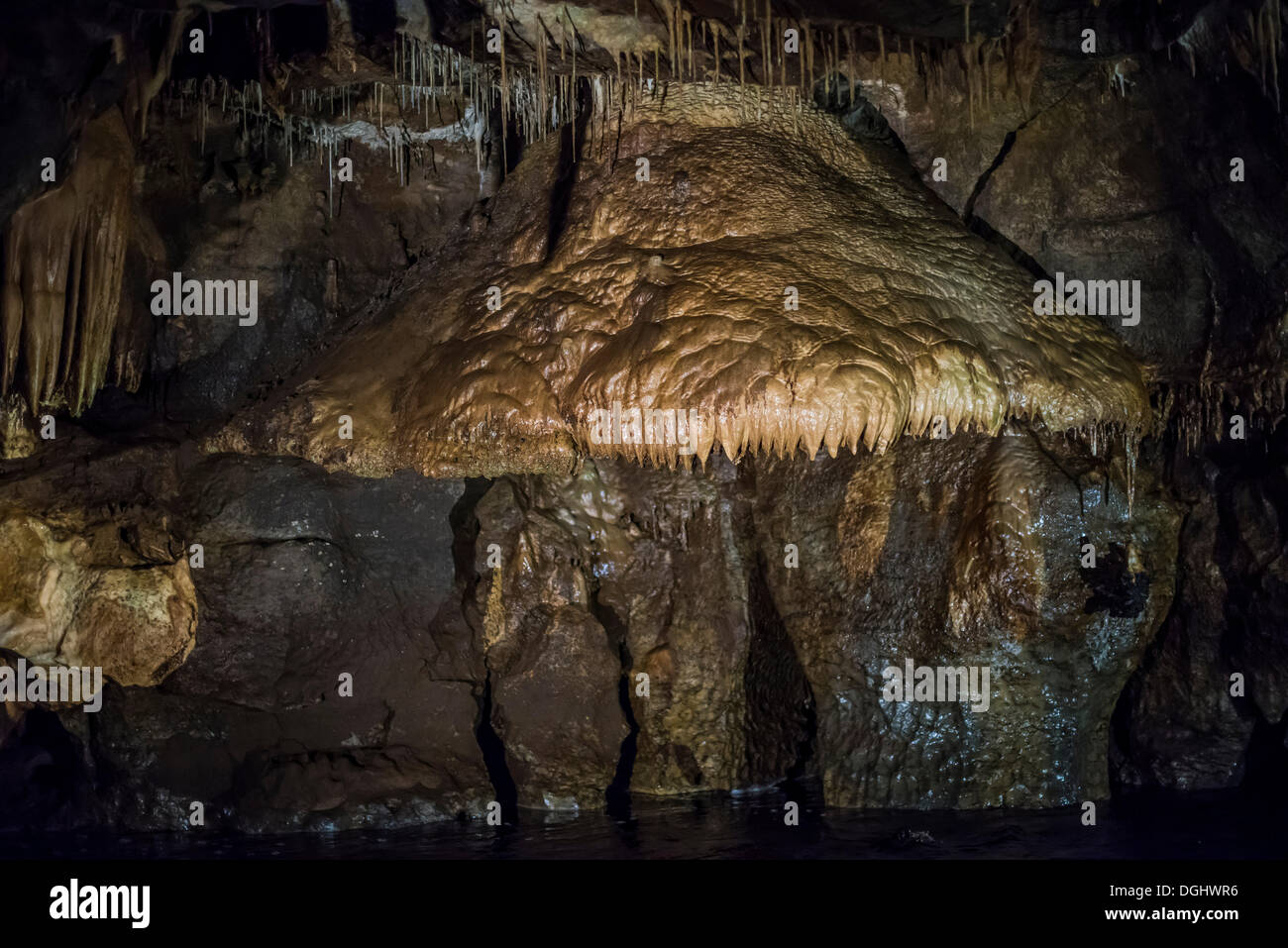 Hanging rocks caves hi-res stock photography and images - Alamy