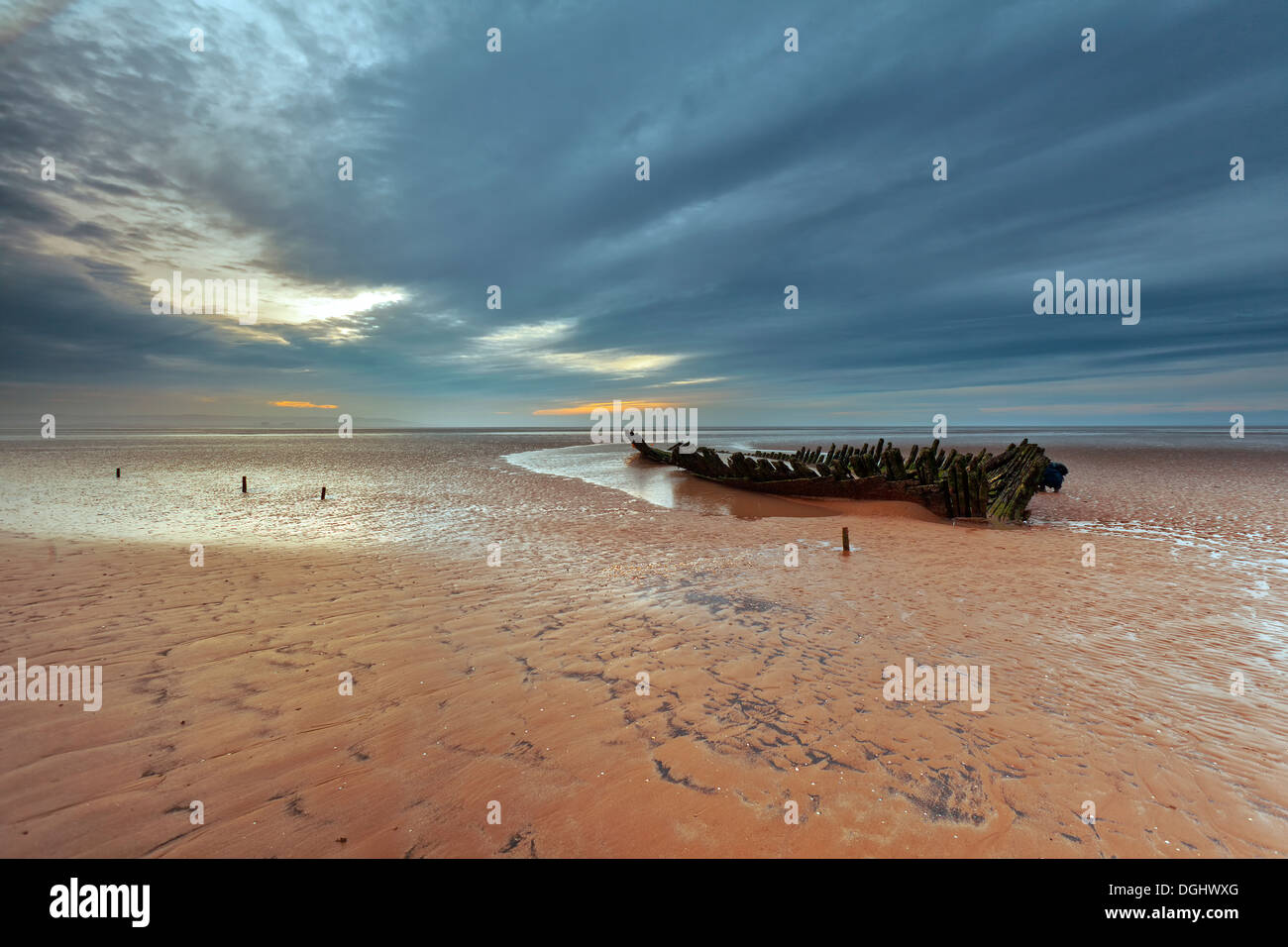 Views of a shipwreck on Berrow beach Stock Photo - Alamy