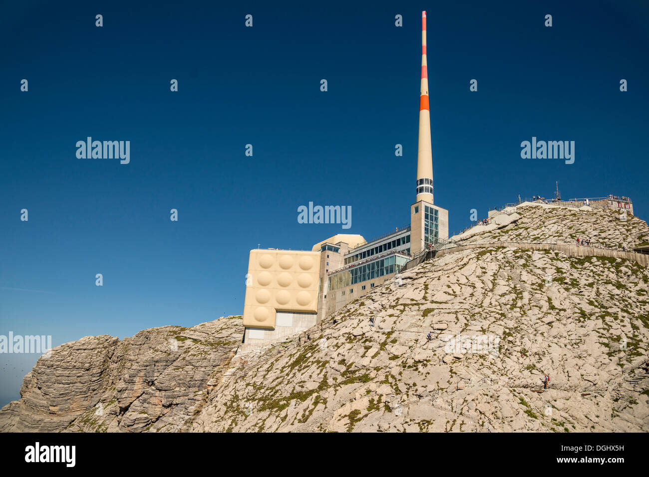 Restaurant and observatory with an antenna on Saentis Mountain, Gipfel ...
