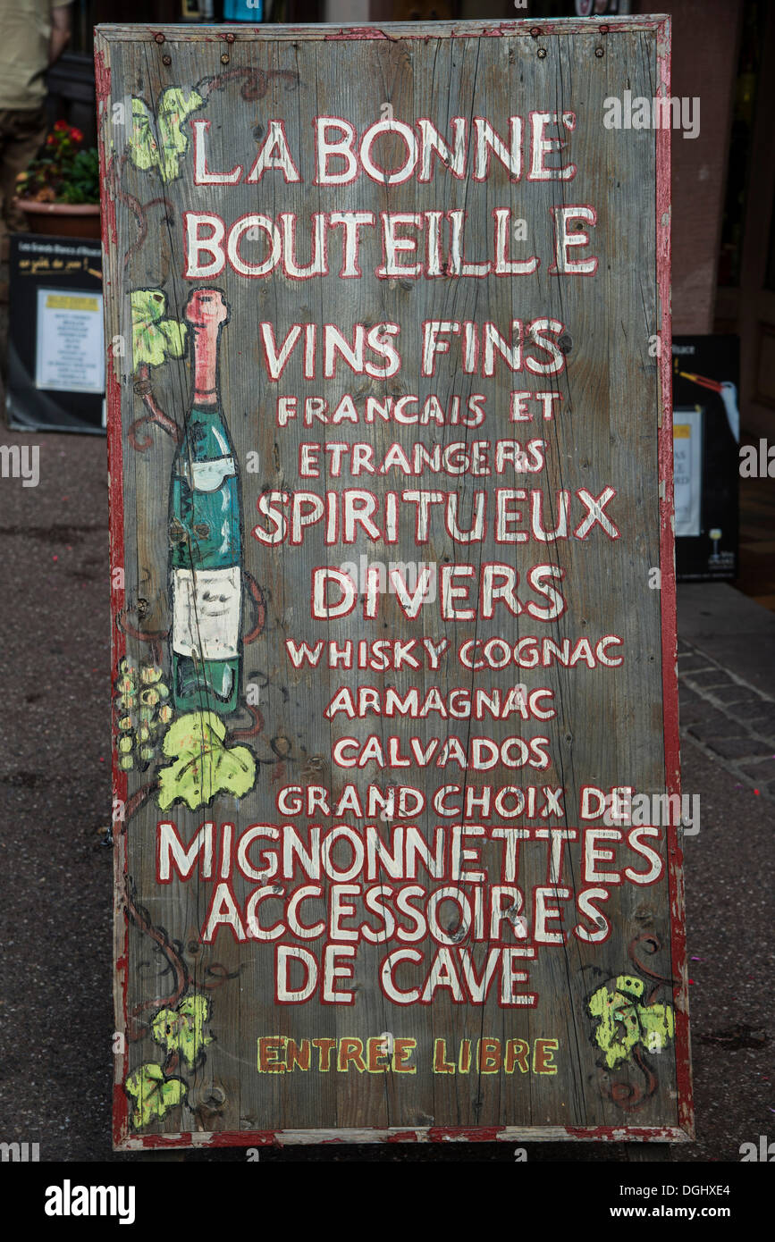 Vine advertising hi-res stock photography and images - Alamy