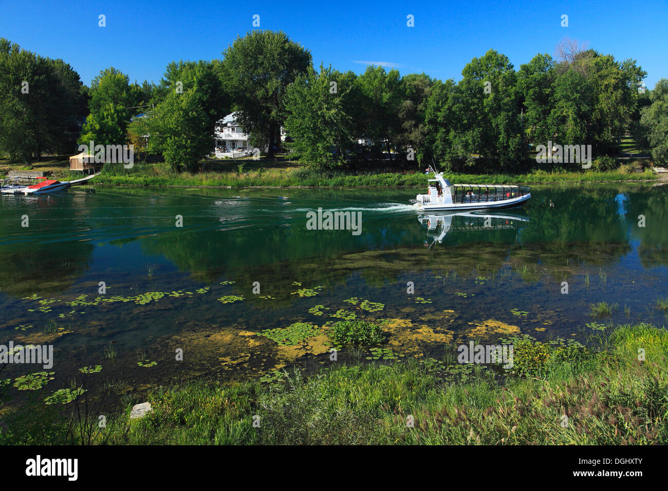 Quebec ferries hi-res stock photography and images - Alamy