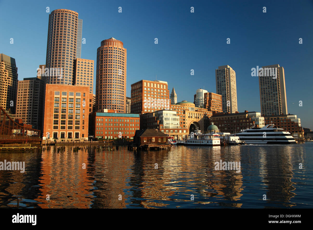 Boston harbour water view hi-res stock photography and images - Alamy