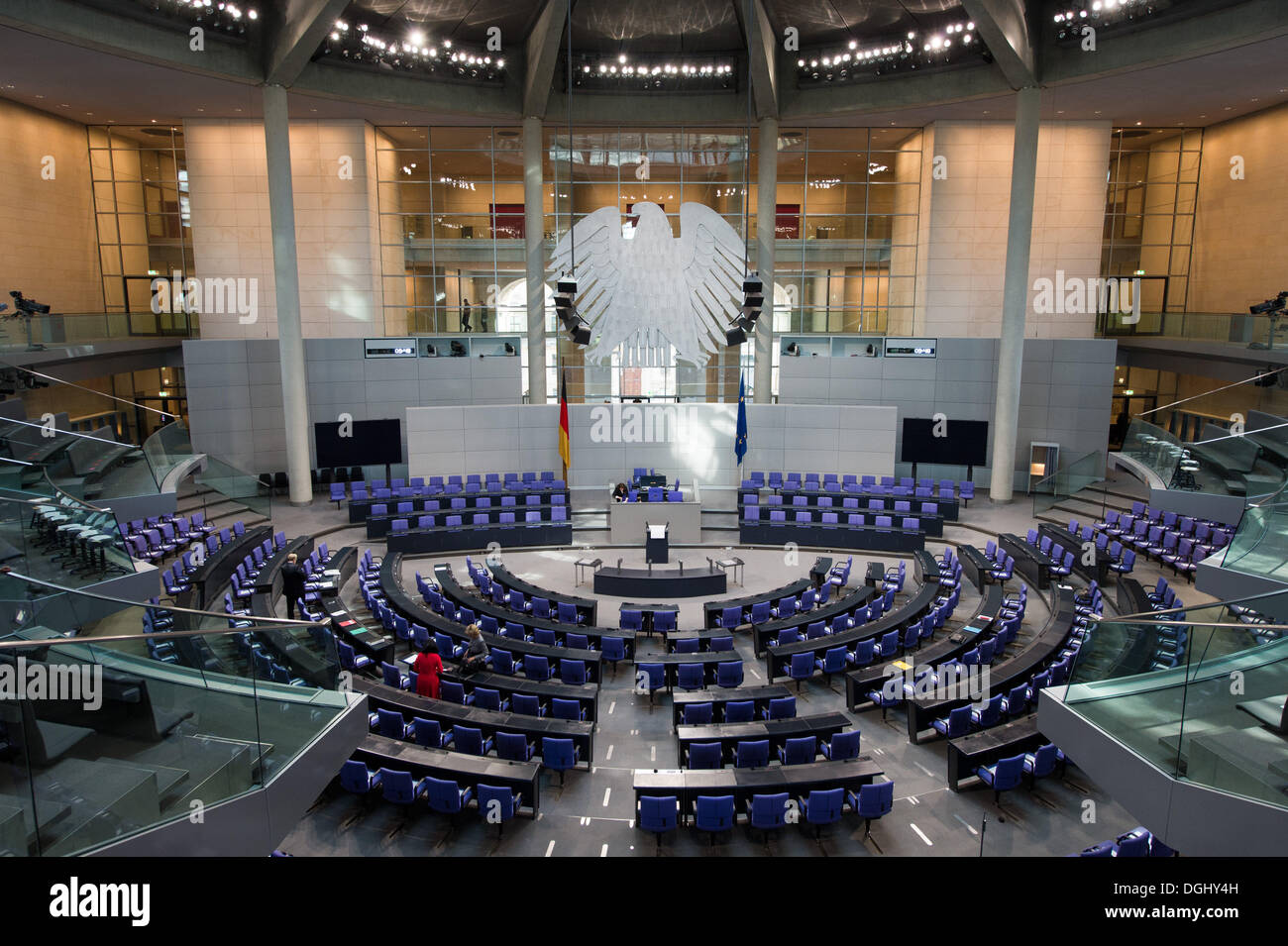 Berlin germany plenary hall german hi-res stock photography and images ...