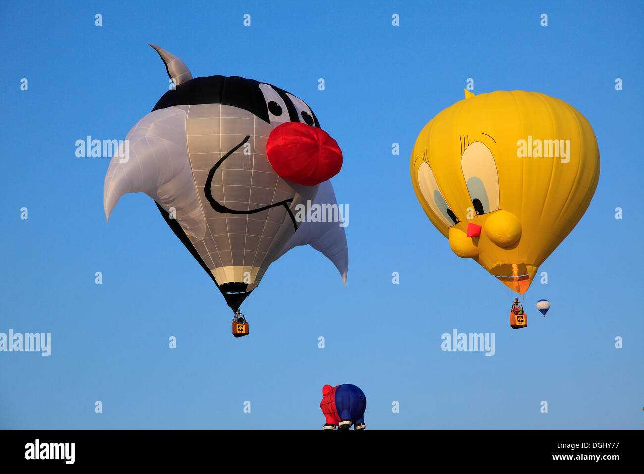 Hot-air balloons, Ballooning Festival, Saint-Jean-sur-Richelieu, Quebec ...