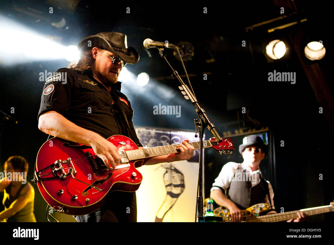 The Swiss band Slam & Howie live in the Schueuerr, Lucerne, Switzerland ...