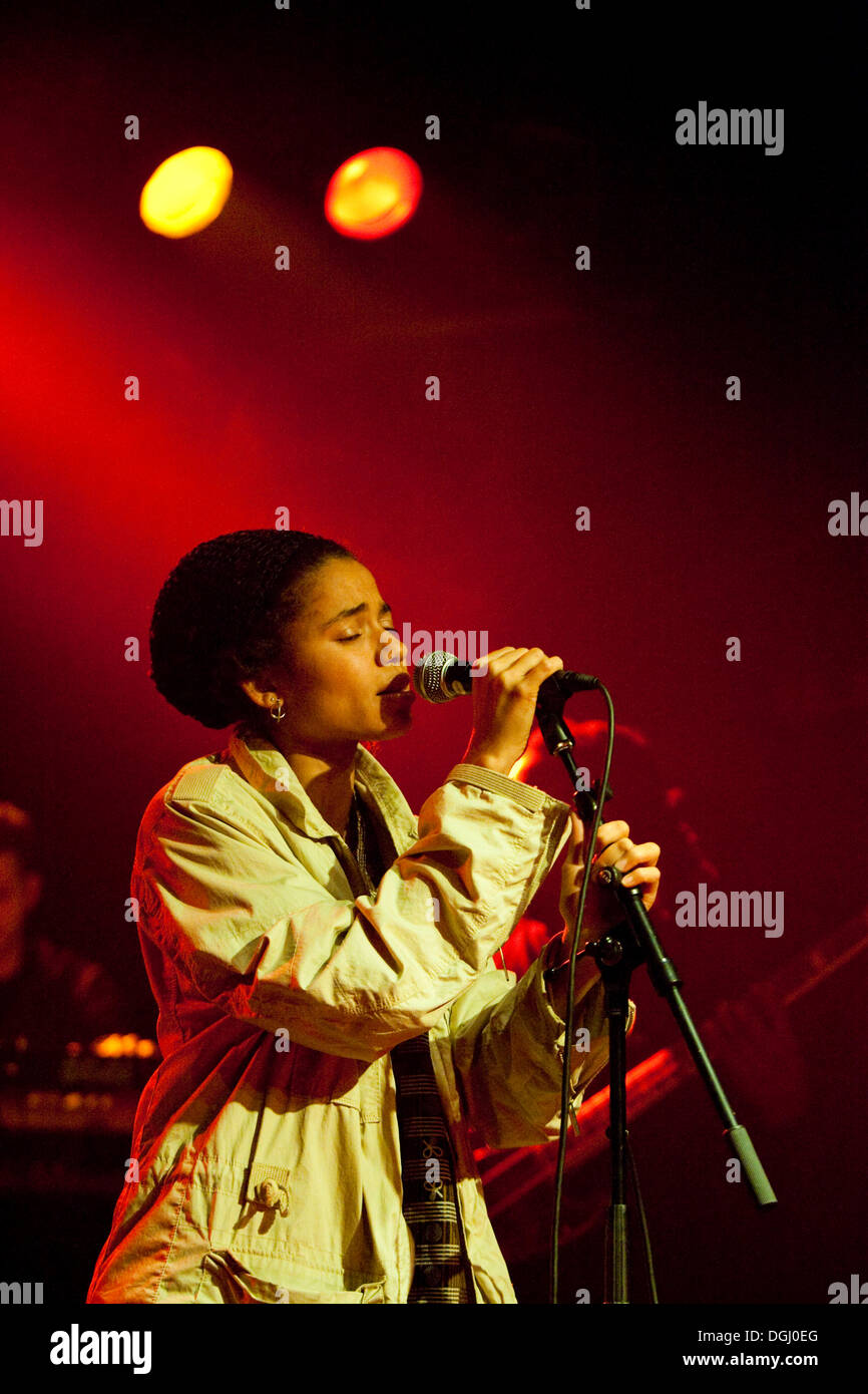 Nneka, Nigerian hip-hop-soul singer songwriter, based in Hamburg, live ...