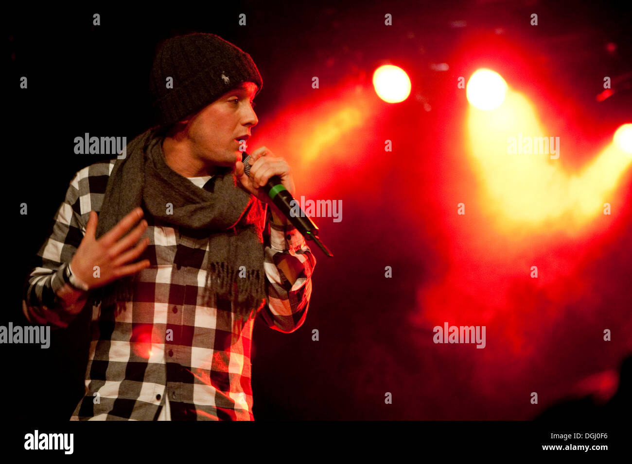 Mario singer hi-res stock photography and images - Alamy