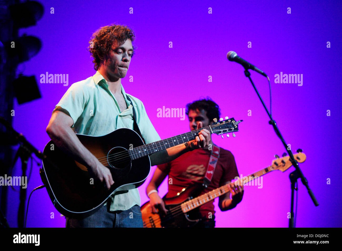 Amos lee hi-res stock photography and images - Alamy
