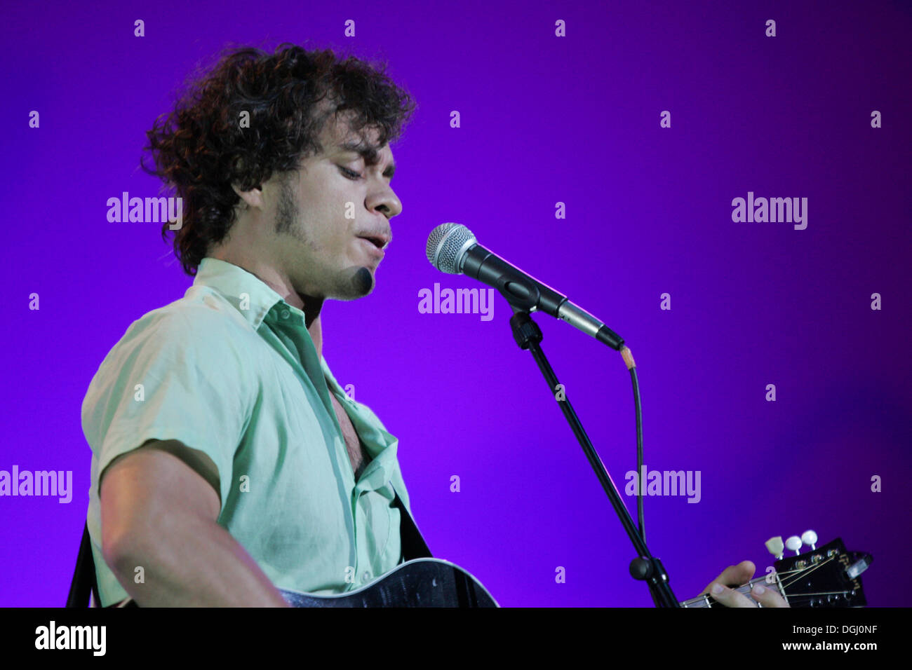 Amos lee hi-res stock photography and images - Alamy