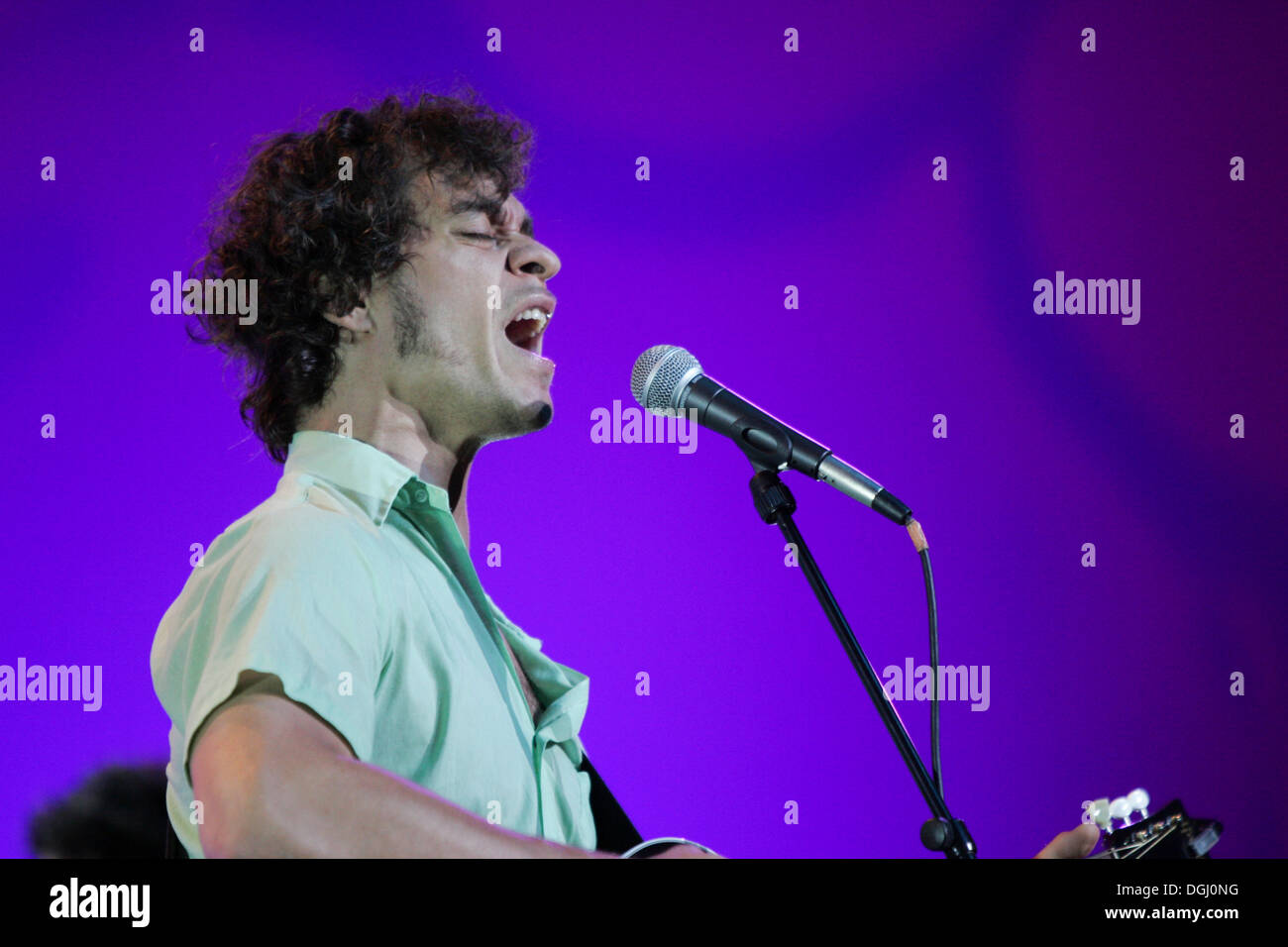 Amos lee hi-res stock photography and images - Alamy