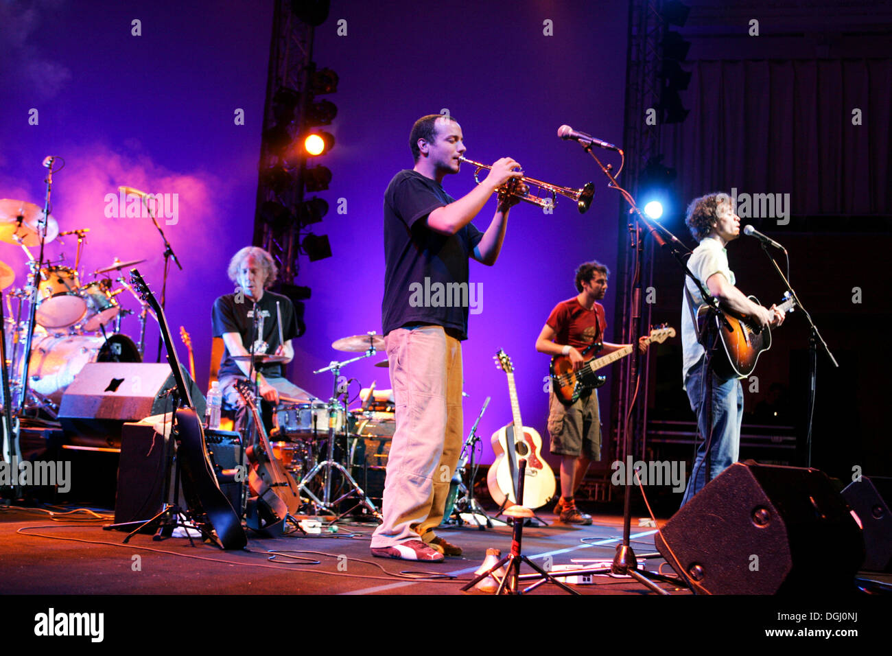 Amos Lee High Resolution Stock Photography and Images - Alamy