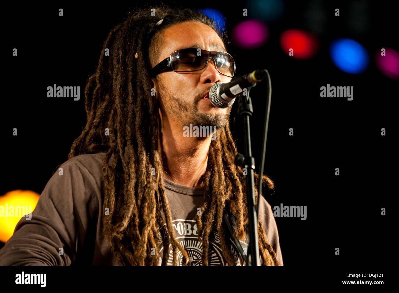 The French singer and songwriter Caligagan live at the Blue Balls ...