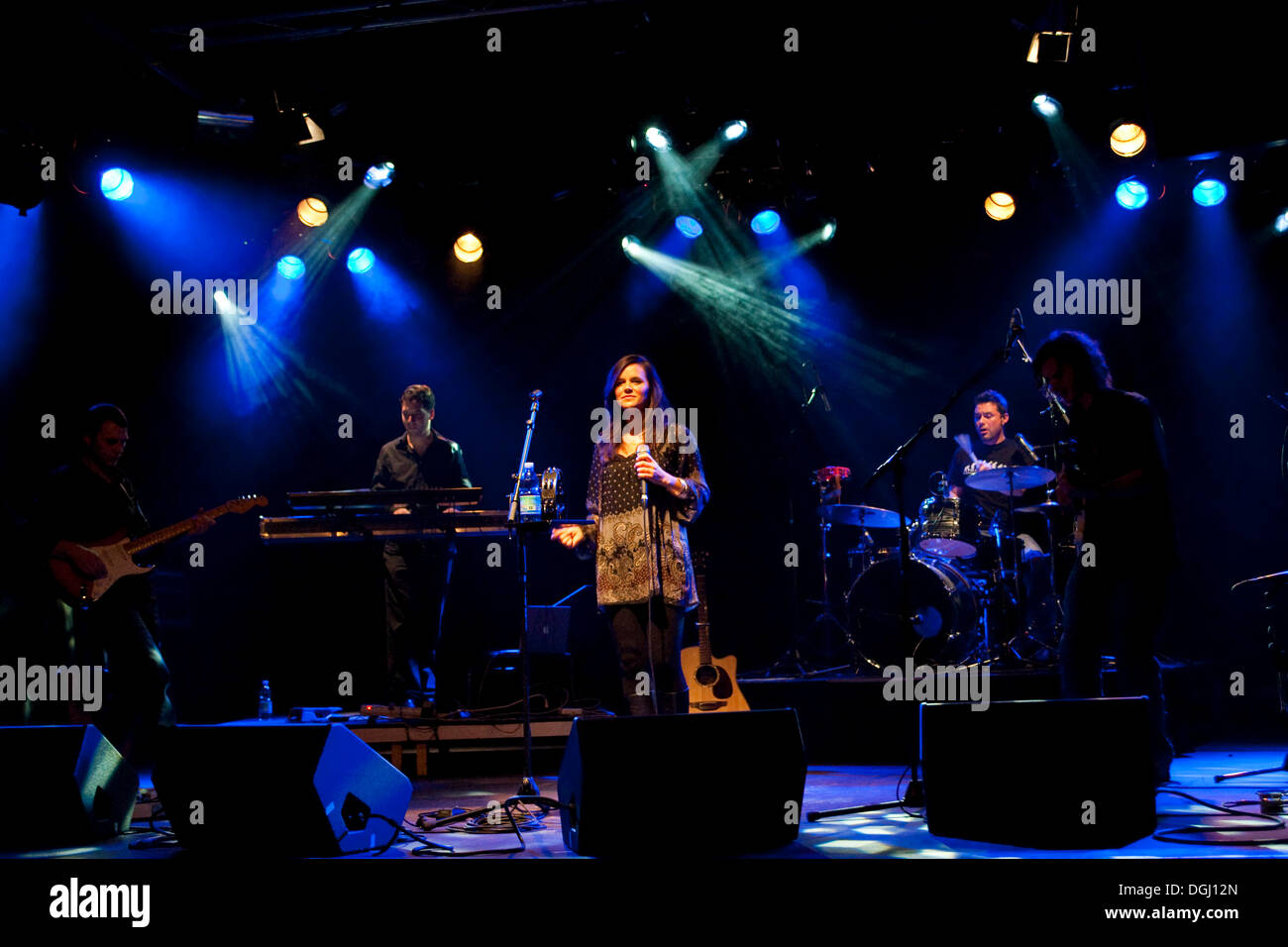 The Swiss singer Caroline Chevin live with band in the Schueuer venue ...