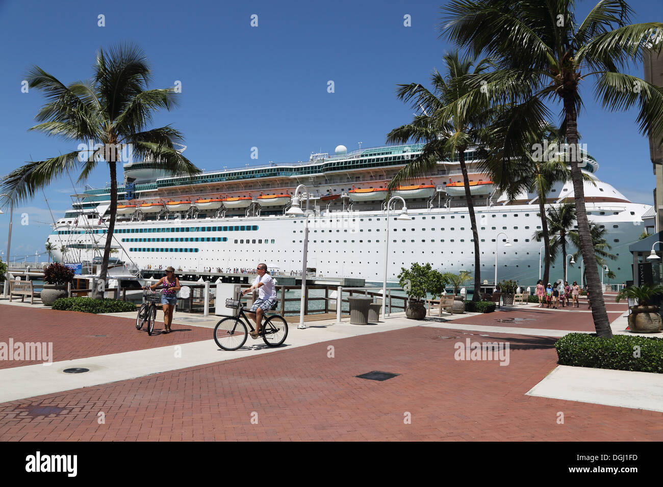 cruise ship at key west at the southern end of the florida keys usa ...