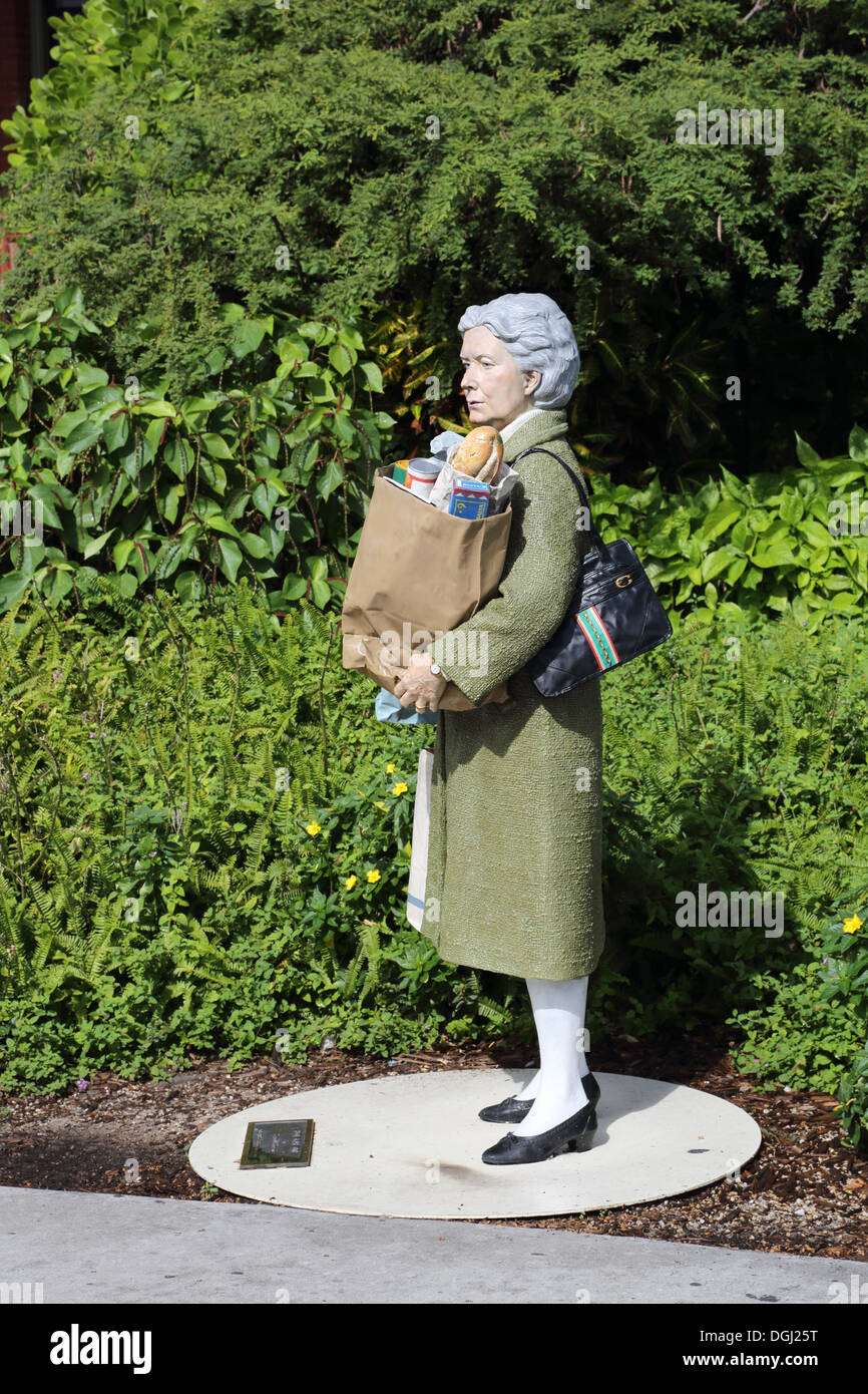 key west statues at the southern end of the florida keys Stock Photo ...