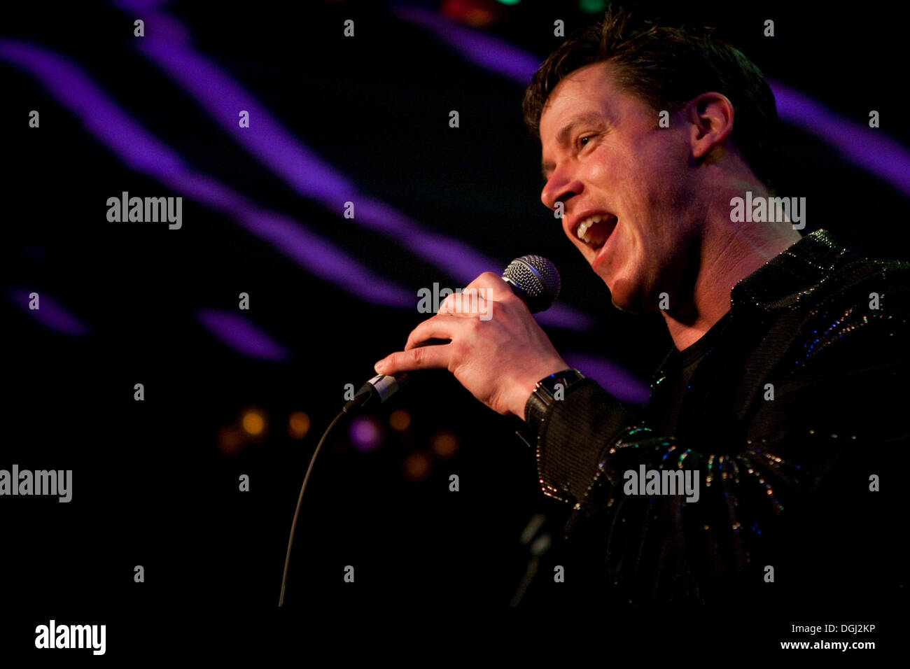 Singer Kent Stetler, Swiss band Mr Ray's Class, live at the Grand ...