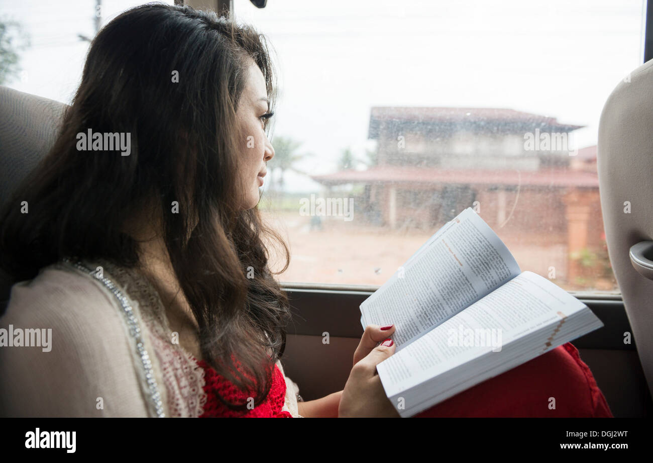 Looking Out Bus Window High Resolution Stock Photography and Images - Alamy