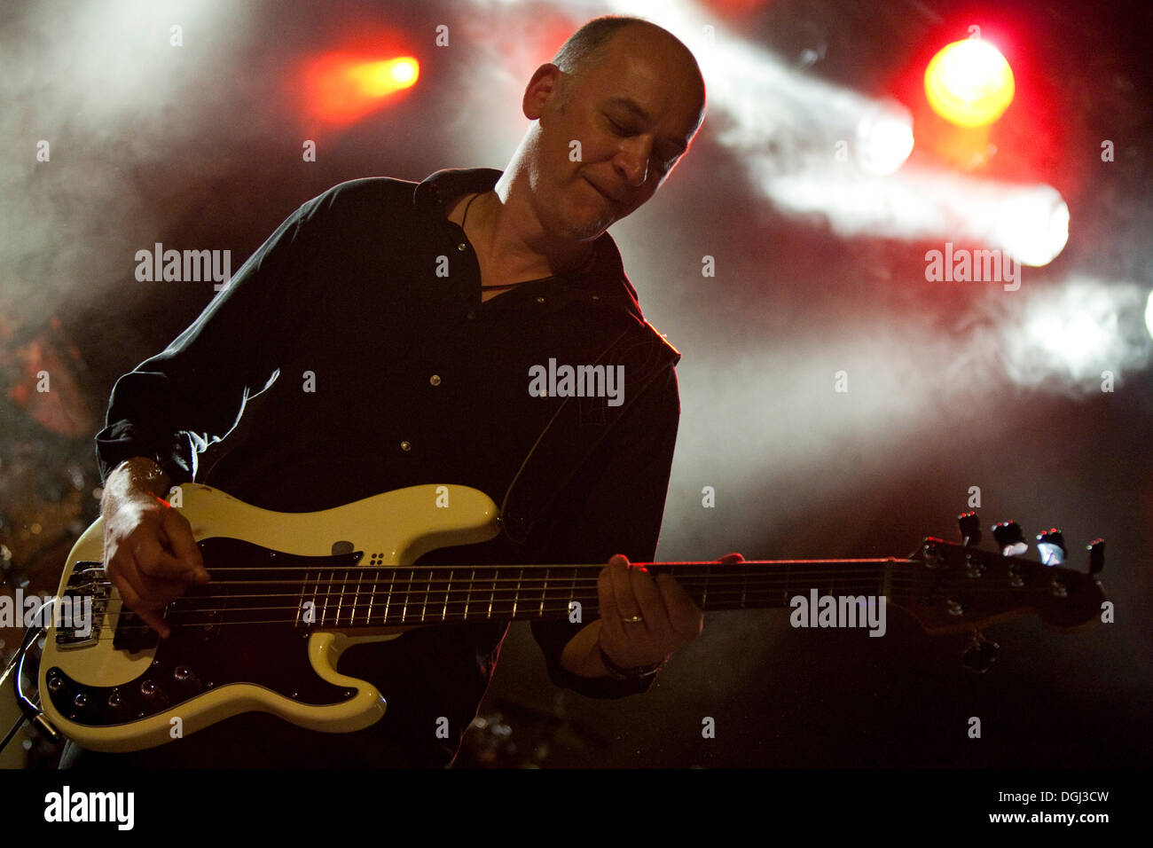 Werner Kopal, bassist of the German cult band BAP live in the Schueuer ...