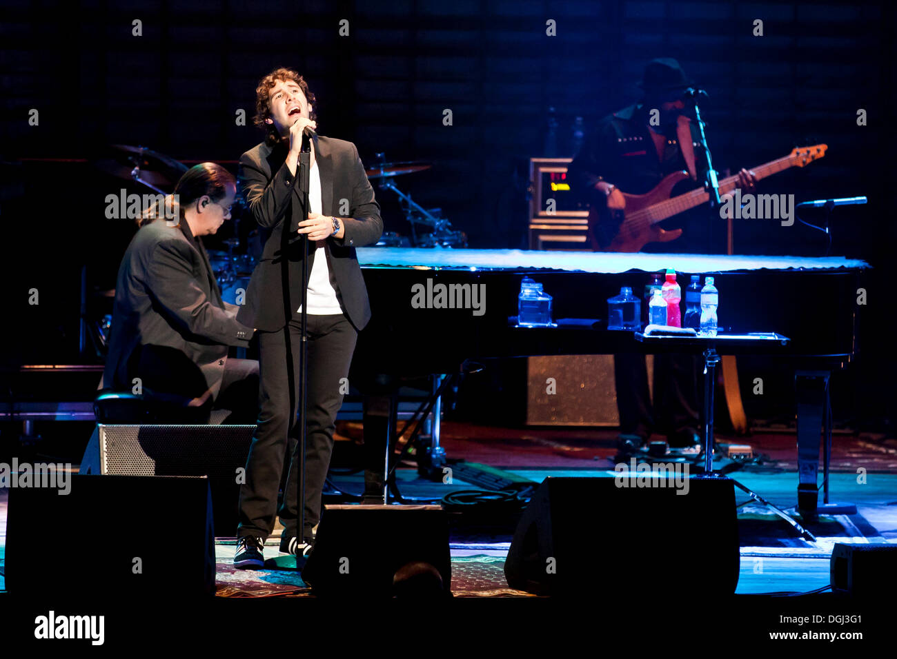 Josh groban hi-res stock photography and images - Alamy
