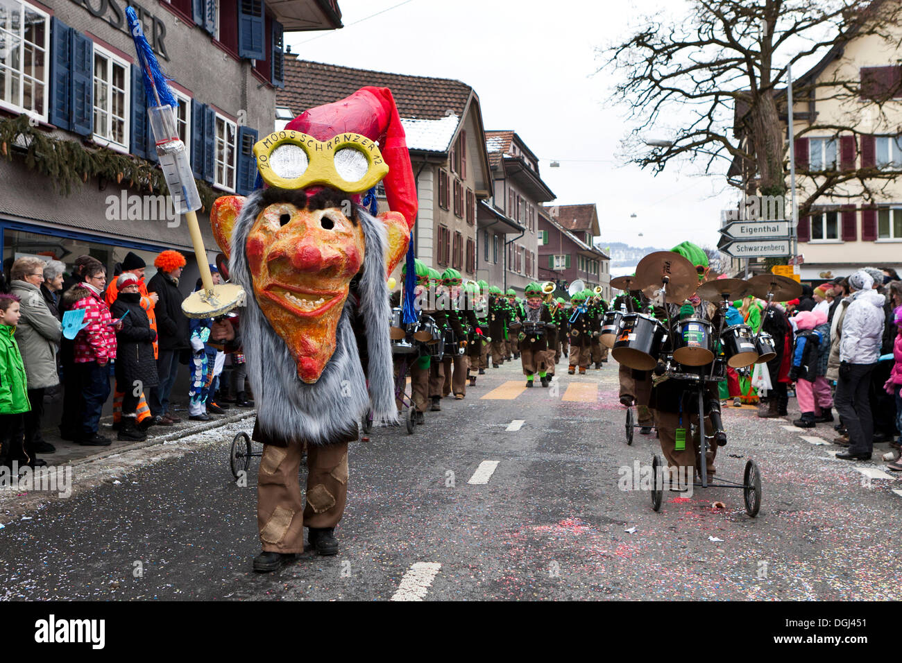 Guggen music, drum major dressed up as poison dwarf, 35th Motteri-Umzug ...