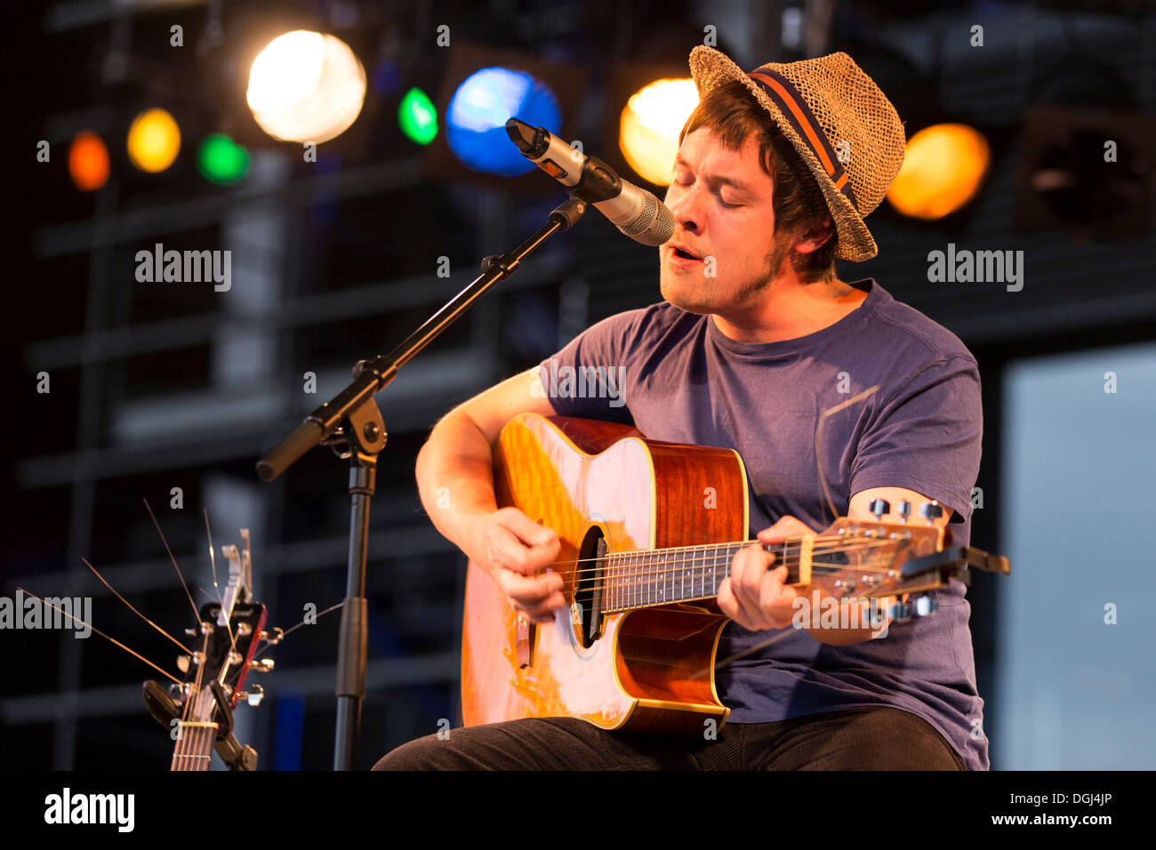 The British singer songwriter Jon Kenzie playing live outside KKL Plaza ...