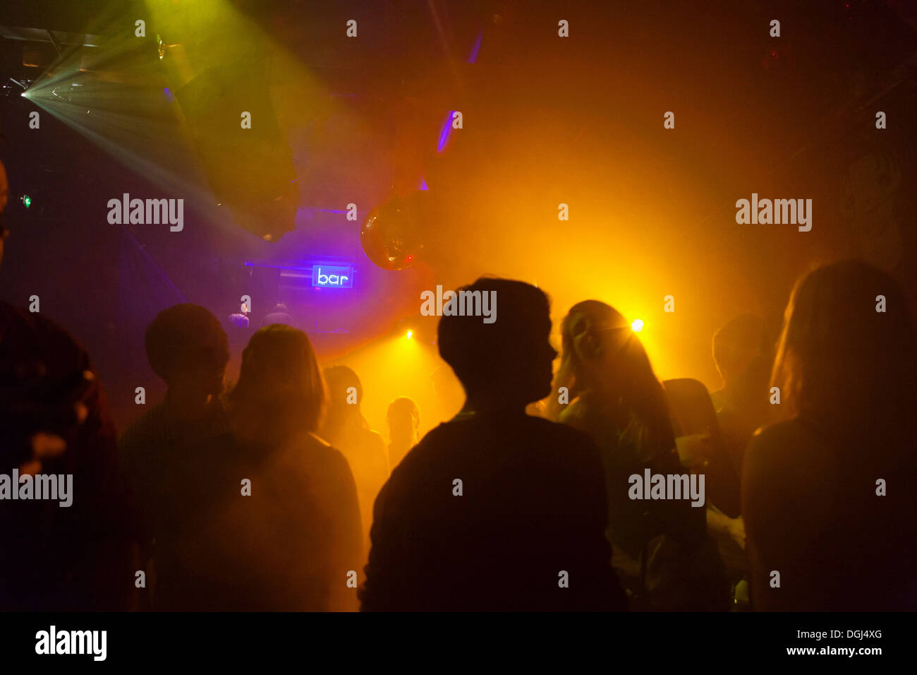 Nightclub hi-res stock photography and images - Alamy