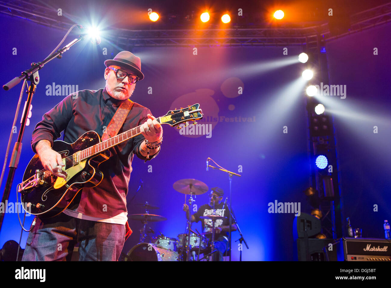 Everlast singer hi-res stock photography and images - Alamy