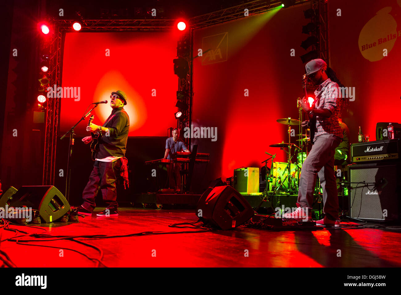 Everlast singer hi-res stock photography and images - Alamy