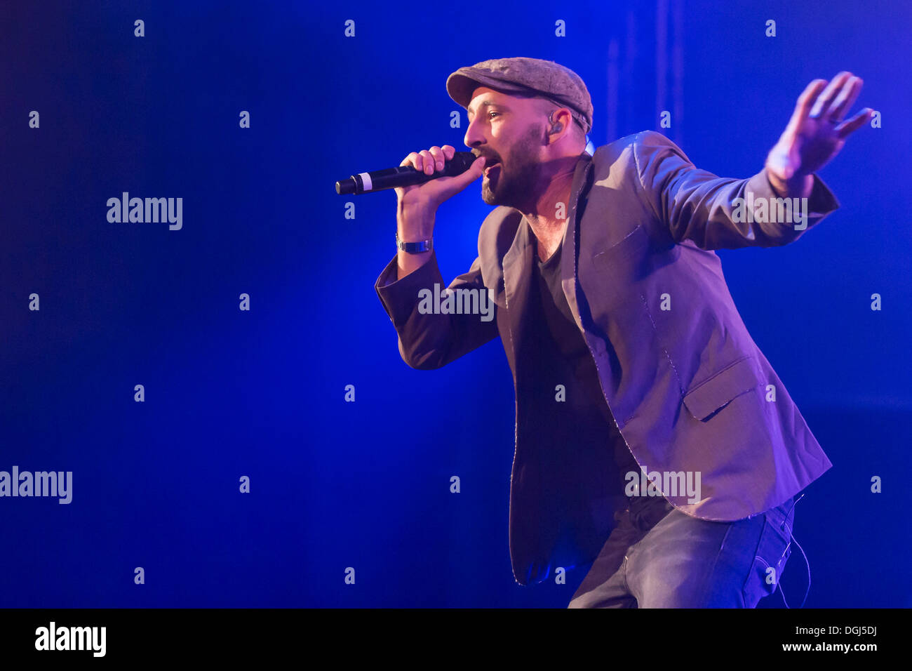 Reggae singer hi-res stock photography and images - Alamy