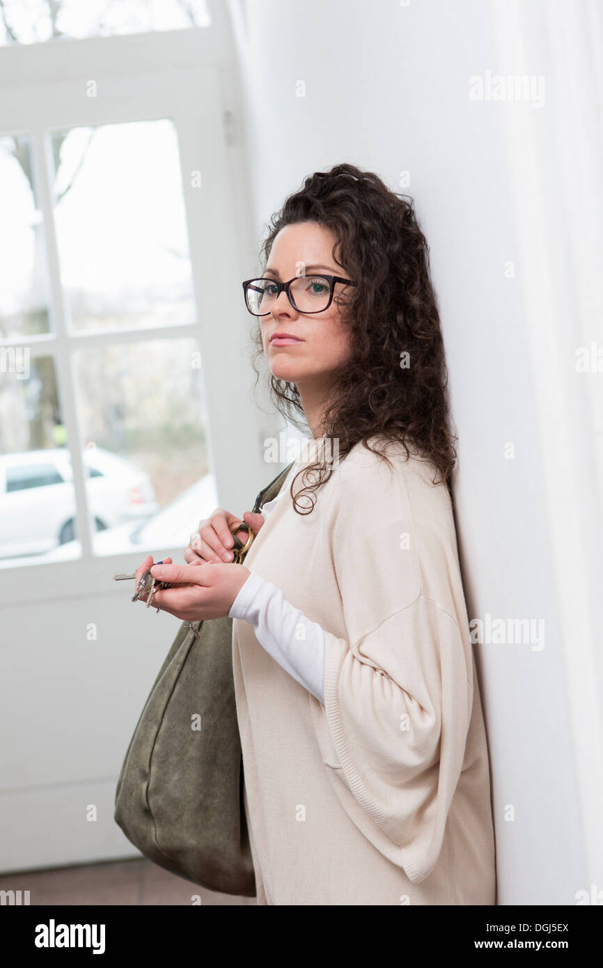 Leaning against wall hi-res stock photography and images - Alamy