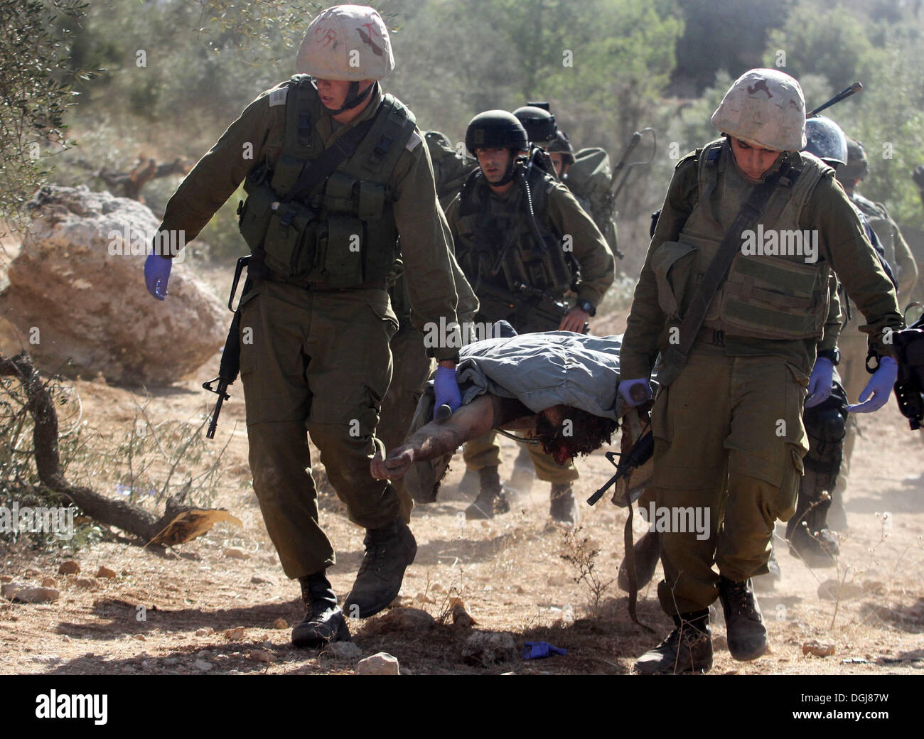 Ramallah, West Bank, Palestinian Territory, . 22nd Oct, 2013. Israeli ...