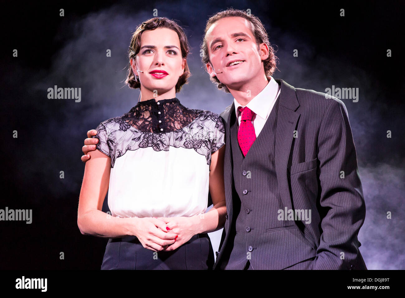 Musical "Chicago" with Annette Krossa as Roxie Hart and Aris Sas as ...