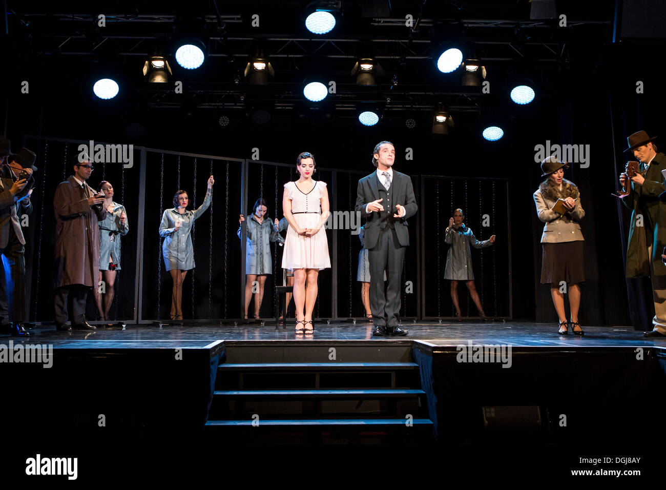 Musical "Chicago", with Annette Krossa as Roxie Hart and Aris Sas as ...