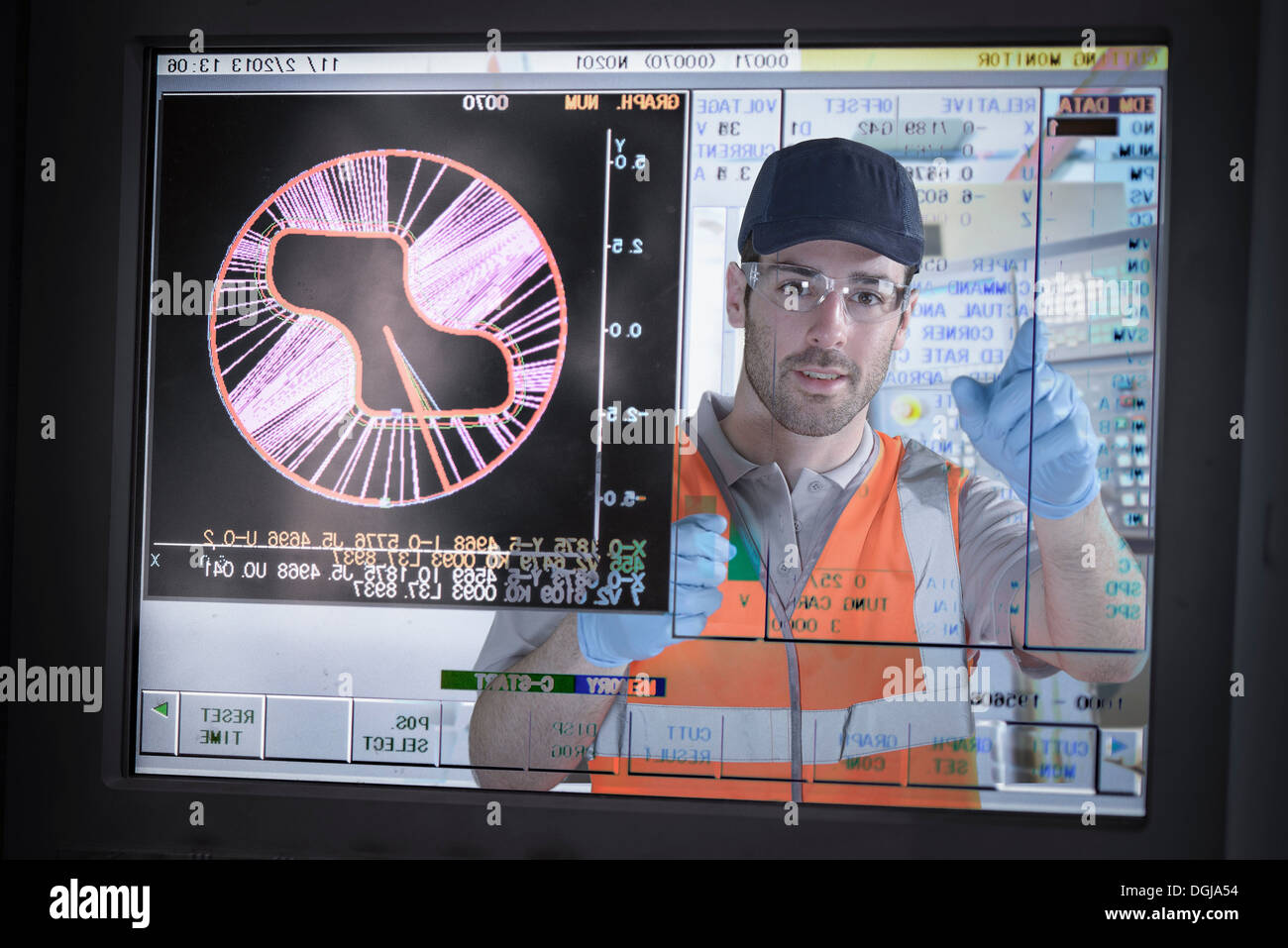 Machine screen hi-res stock photography and images - Alamy