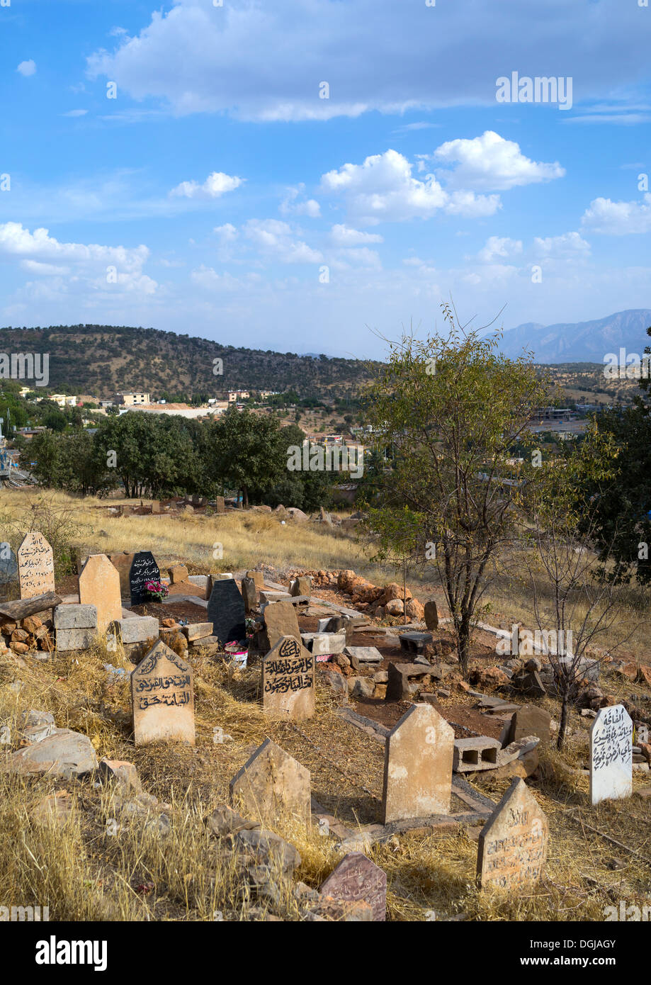 Kurdish Graves, Barzan, Kurdistan, Iraq Stock Photo - Alamy