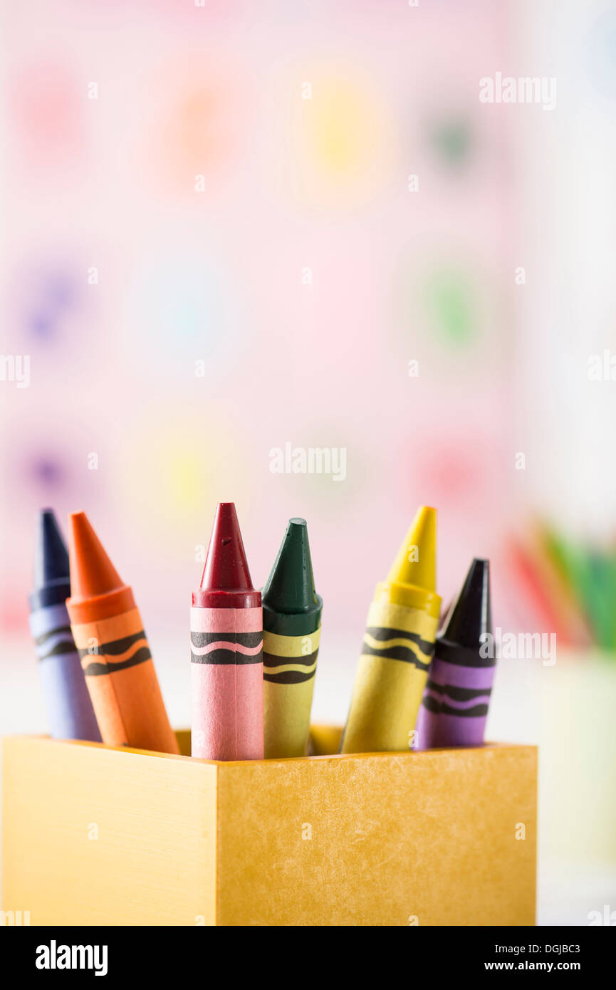 a box of different color crayons Stock Photo - Alamy