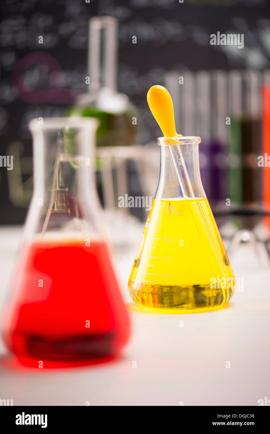Chemistry bottles hi-res stock photography and images - Alamy