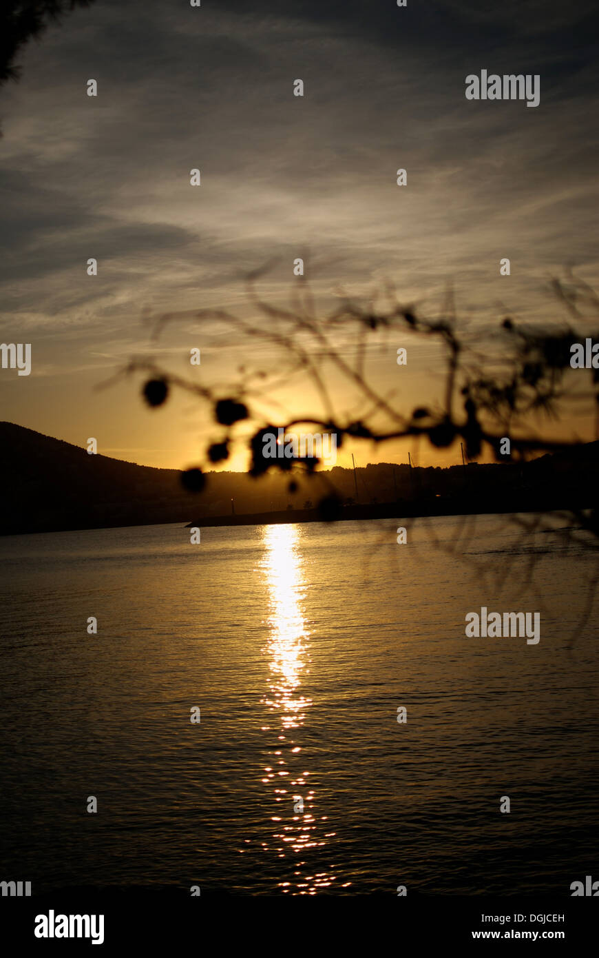 Estaques hi-res stock photography and images - Alamy