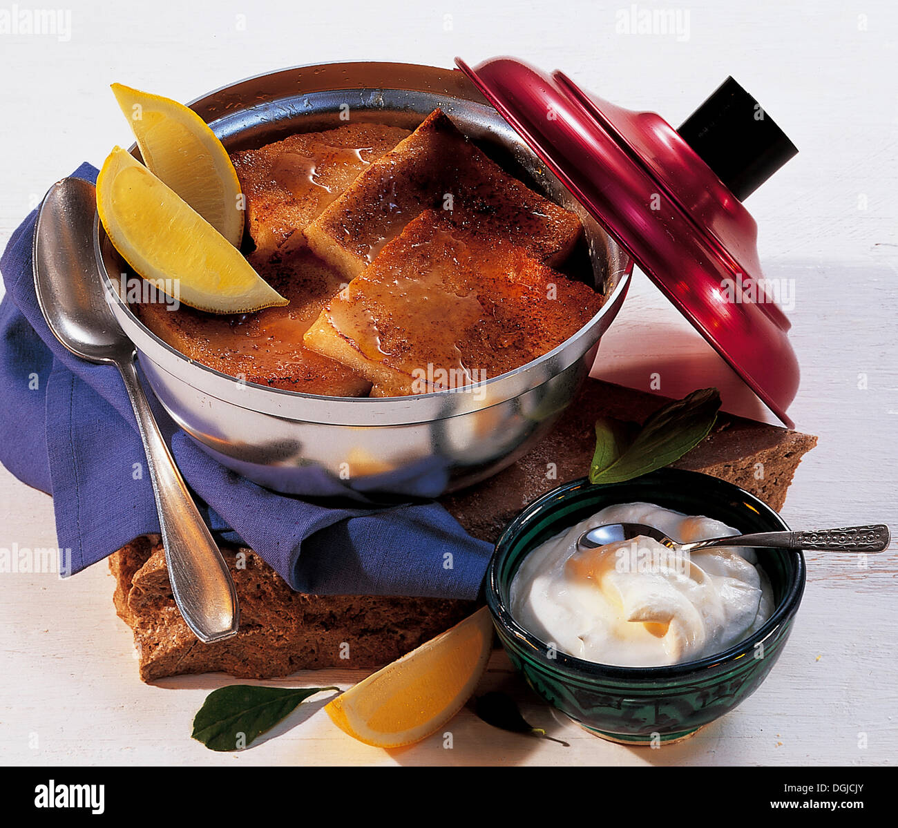 Turkish sweet recipe hi-res stock photography and images - Alamy