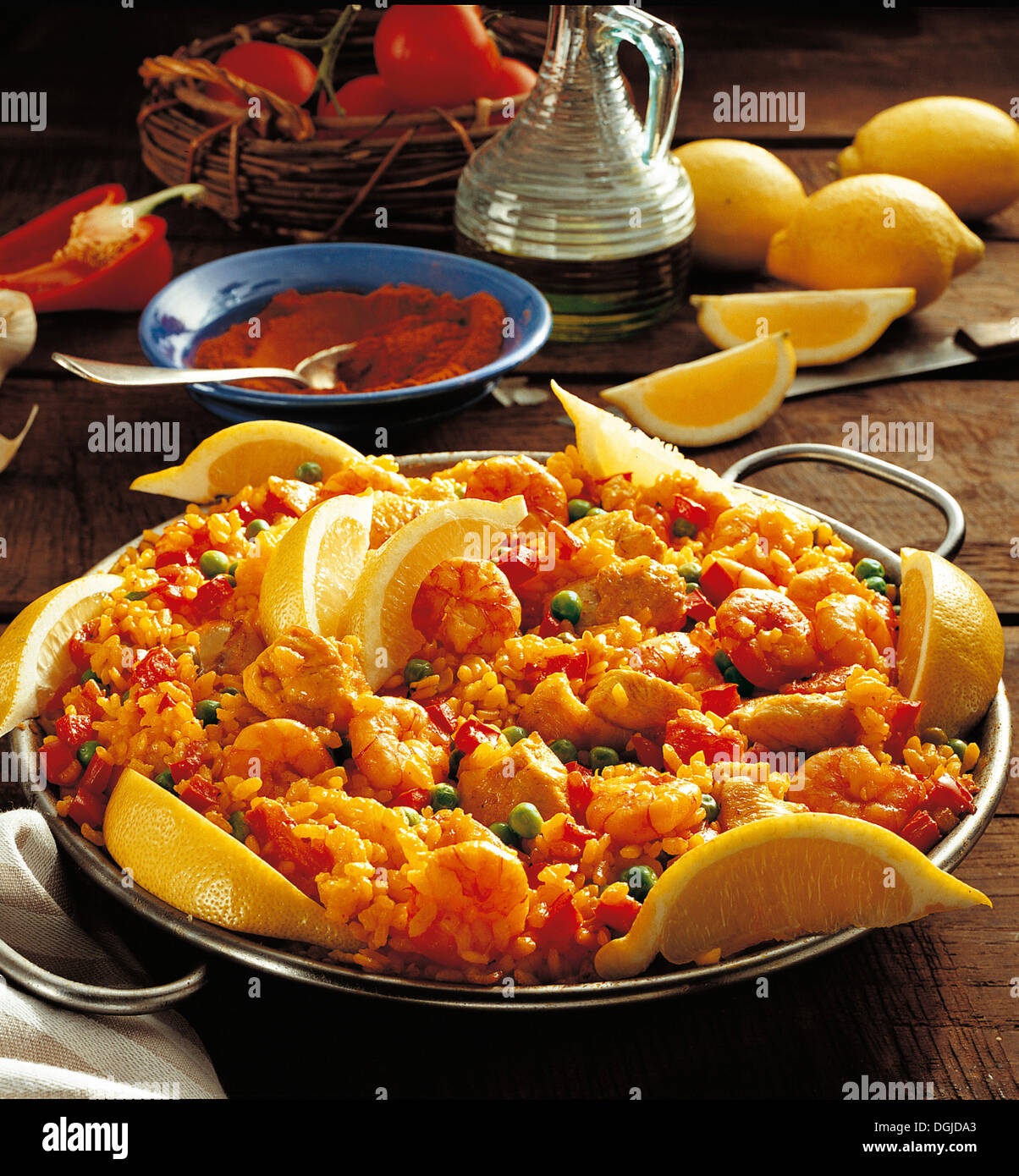 Quick Paella Valenciana, Spain Stock Photo - Alamy
