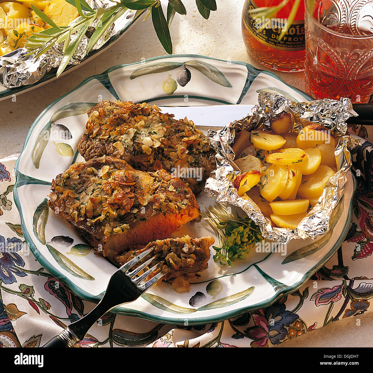 Crispy foods hi-res stock photography and images - Alamy