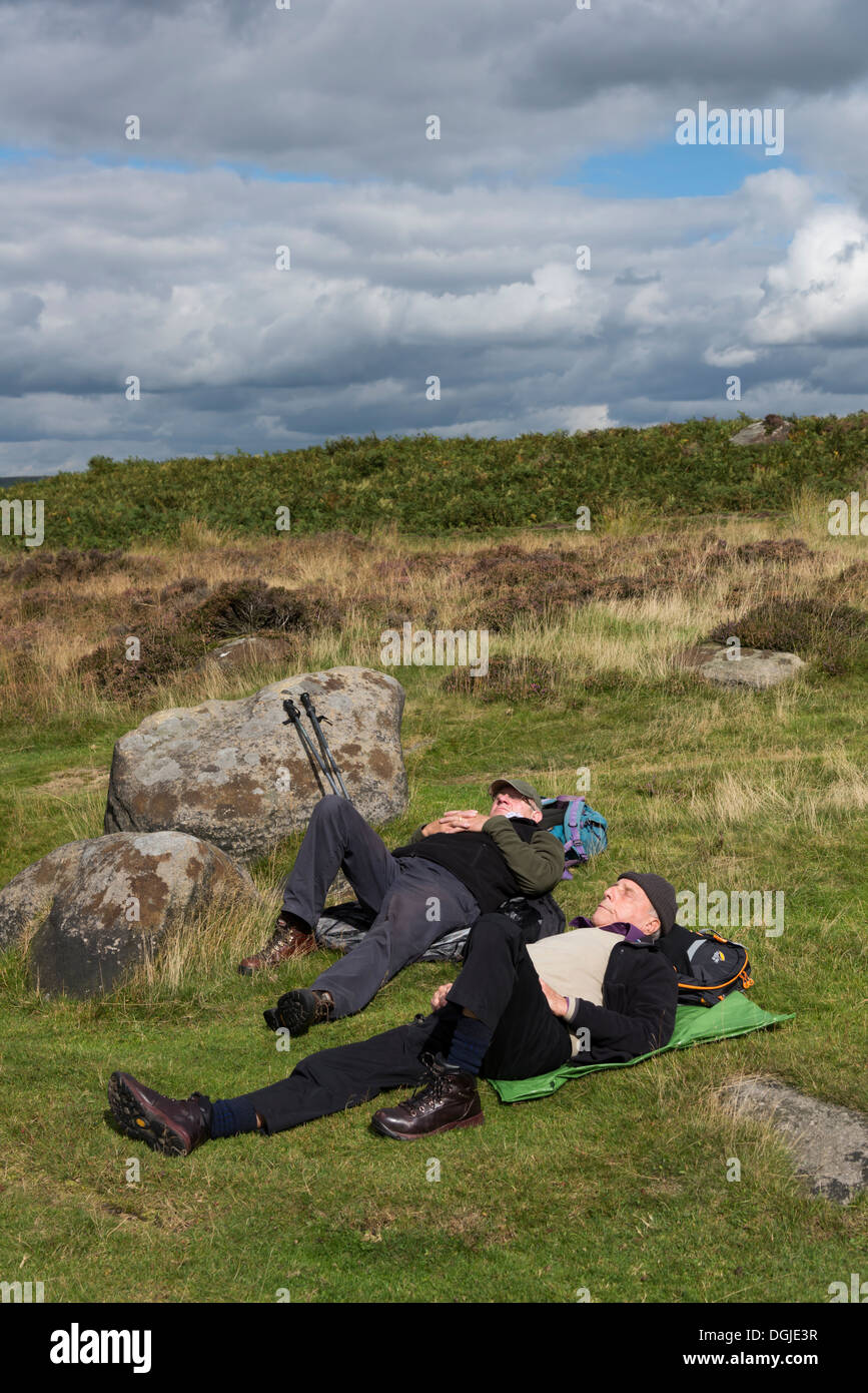 Men sleeping on ground hi-res stock photography and images - Alamy