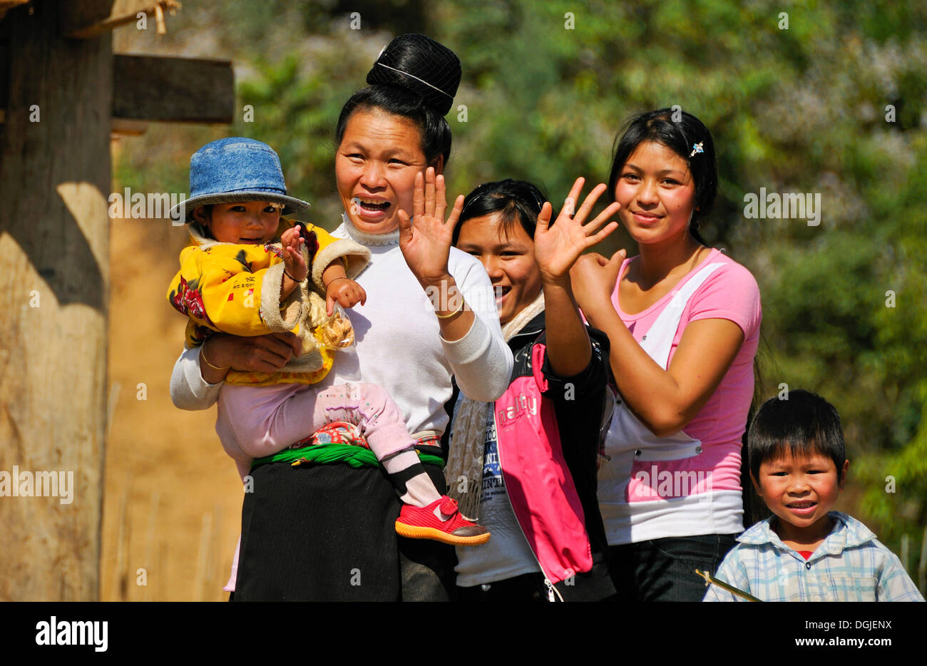 Family, ethnic minority, Mai Chau Valley, Vietnam, Asia Stock Photo - Alamy