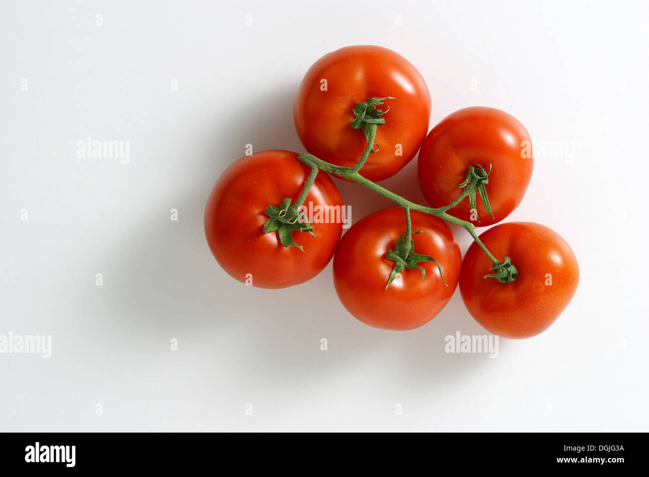 Five tomatoes hi-res stock photography and images - Alamy