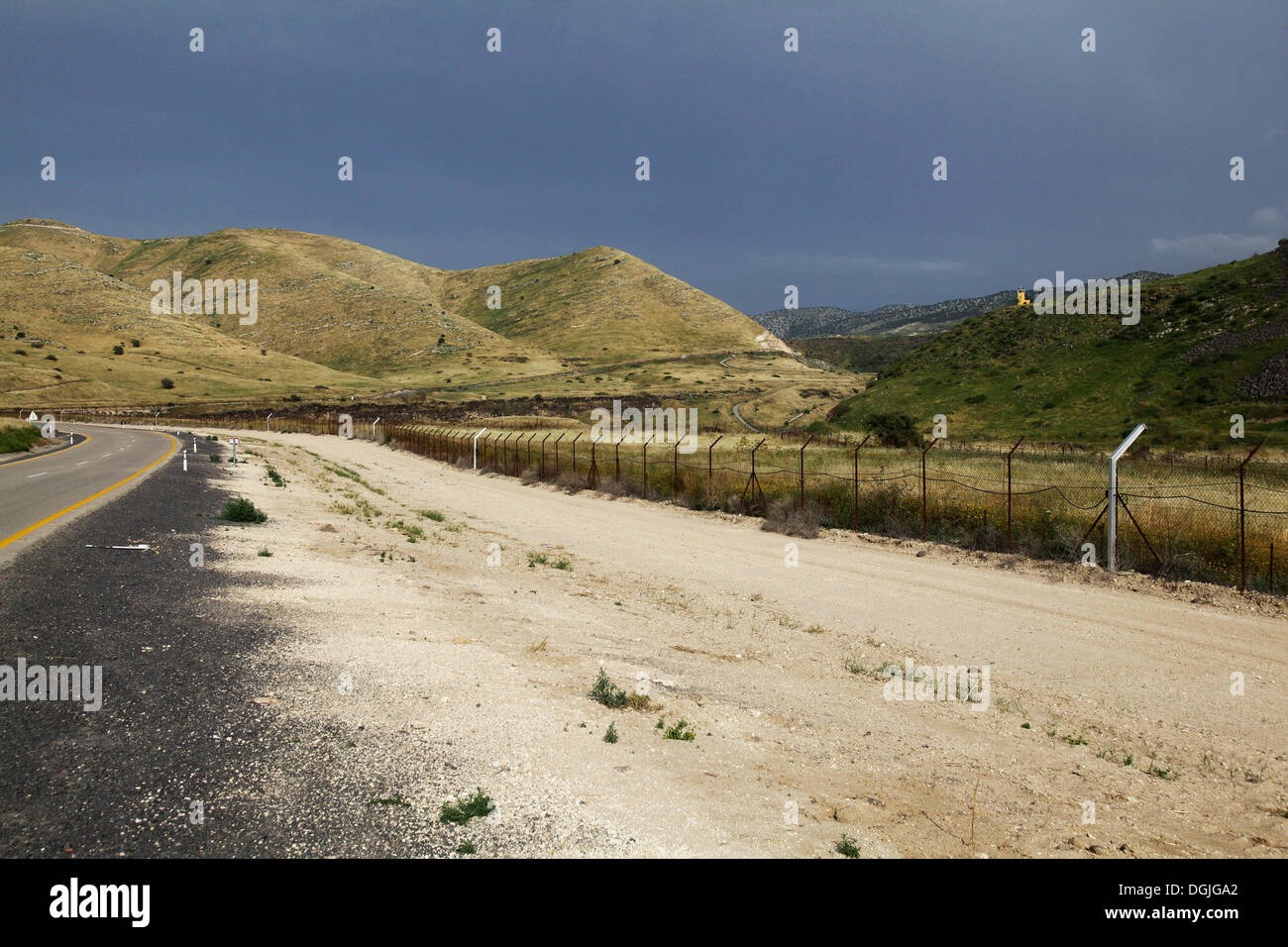 Israel border hi-res stock photography and images - Alamy