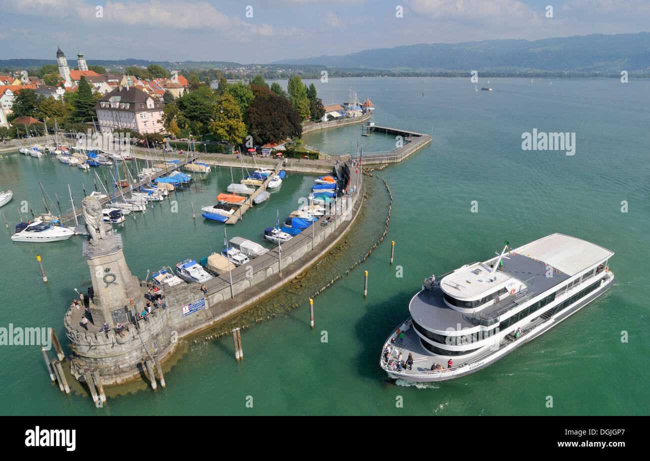 Ship entering the Lindau port, Lake Constance, Bavaria Stock Photo - Alamy