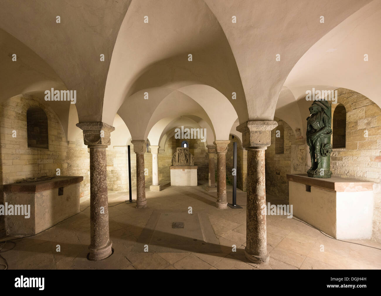 Pillar crypt, St. George's Basilica, Prague, Czech Republic, Europe ...