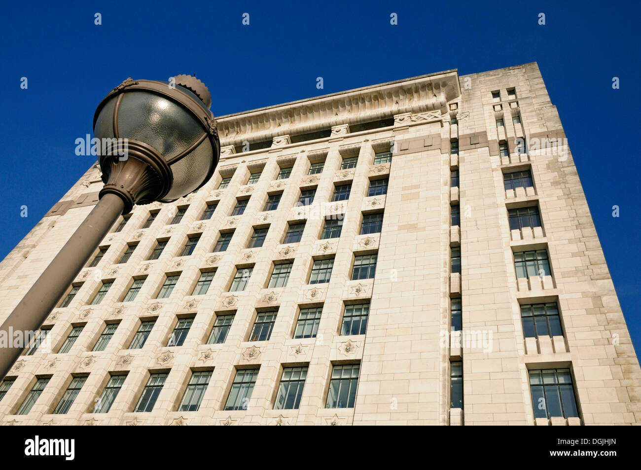 Berwin Leighton Paisner LLP, Adelaide House, King William Street ...