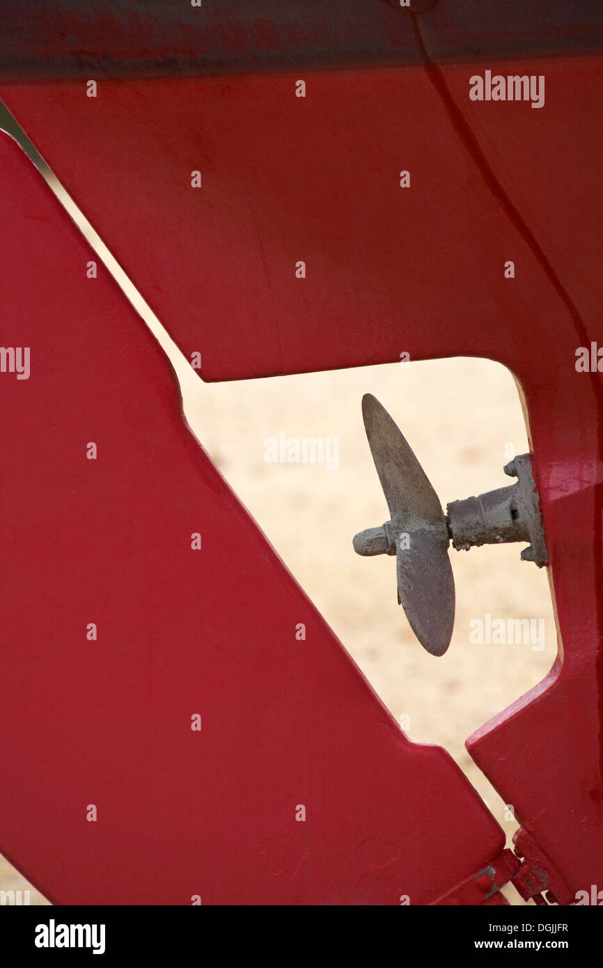 boat rudder and propeller Stock Photo - Alamy